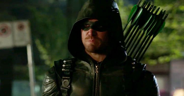 "Arrow" Season Finale Trailer Shows an All-Out War in Star City