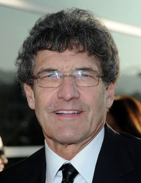 Ex-Warner Bros. Chief Alan Horn to Head Walt Disney Studios | CBR